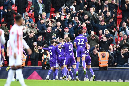 Jamie Reid Stevenage Fc Scores Equaliser Editorial Stock Photo - Stock ...