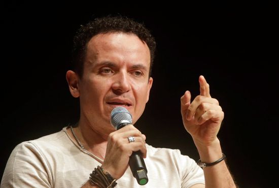 Colombian Singer Fonseca Speaks During Presentation Editorial Stock ...