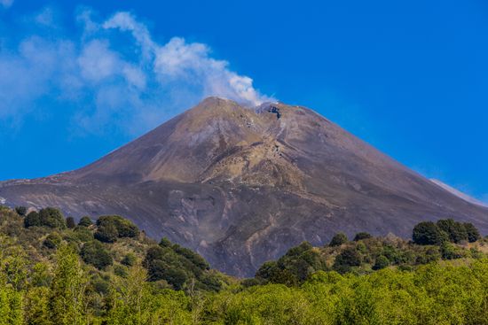 Fertile Enclosure Front Aetna Four Summit Editorial Stock Photo - Stock ...