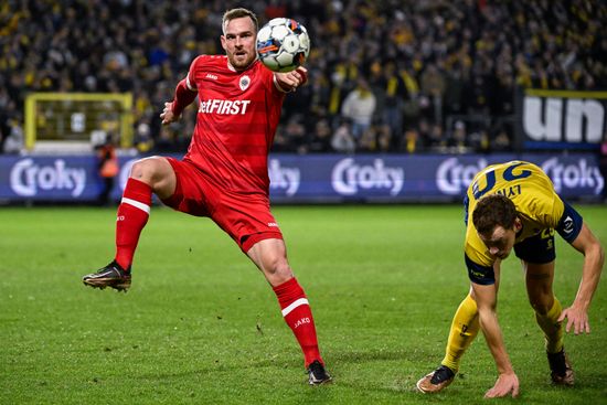 Antwerps Vincent Janssen Unions Senne Lynen Editorial Stock Photo ...