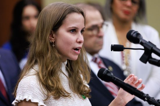 Jordan Gomes Survivor Sandy Hook School Editorial Stock Photo - Stock ...