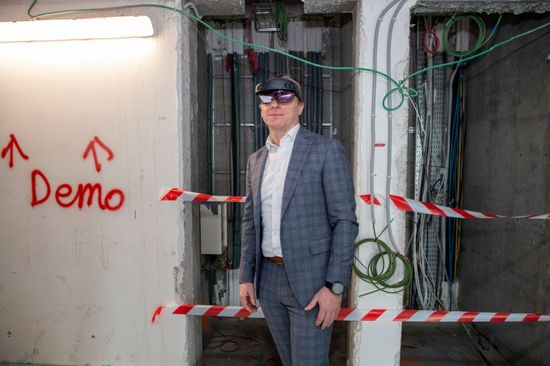Ing Ceo Peter Adams Augmented Reality Editorial Stock Photo - Stock ...