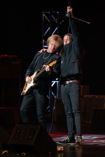Kenny Wayne Shepherd Noah Hunt Perform Editorial Stock Photo - Stock ...