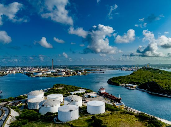 Curacao Willemstad Isla Refinery On Isla Editorial Stock Photo - Stock ...
