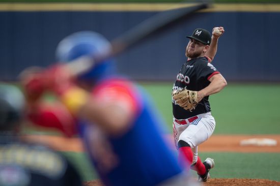 Pitcher Miguel Vasquez Los Caneros De Editorial Stock Photo - Stock ...