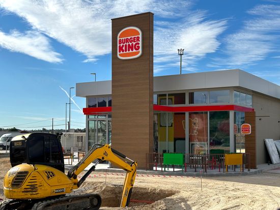 New Burger King Restaurant Under Construction Editorial Stock Photo - Stock Image | Shutterstock
