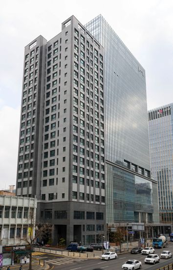 Hybe Headquarters Building Seoul Hybe Korean Editorial Stock Photo ...