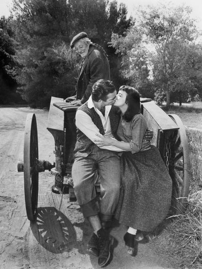 Albert Sharpe Sean Connery Janet Munro Editorial Stock Photo - Stock ...