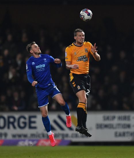 Ryan Bennett Cambridge United Action Charlie Editorial Stock Photo ...