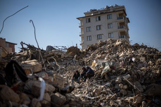 People Sit On Rubble Collapsed Building Editorial Stock Photo - Stock ...