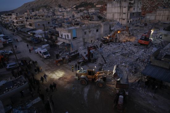 Volunteers Rescue Survivors Trapped Under Rubble Editorial Stock Photo ...
