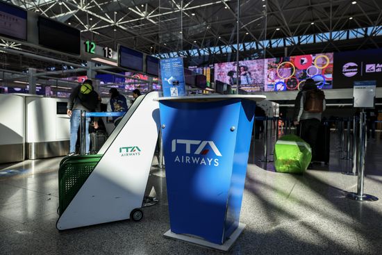 Passengers Check Ita Airways Counter Fiumicino Editorial Stock Photo ...