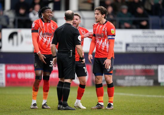 Luton Players Argue Referee Jeremy Simson Editorial Stock Photo - Stock ...