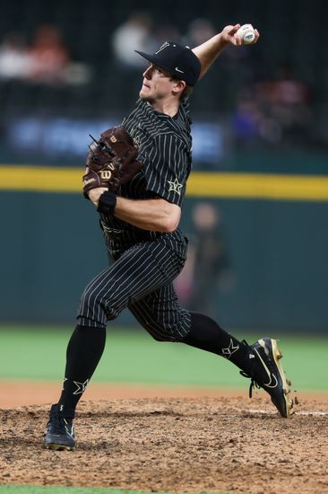 Vanderbilt Pitcher Grayson Moore 36 Prepares Editorial Stock Photo ...