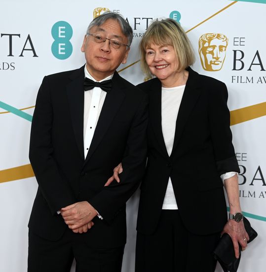 Kazuo Ishiguro Wife Lorna Macdougall Arrive Redaktionelles Stockfoto ...