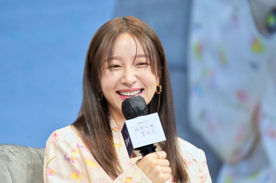 Ahn Heeyeon Exid Hani Editorial Stock Photo - Stock Image | Shutterstock