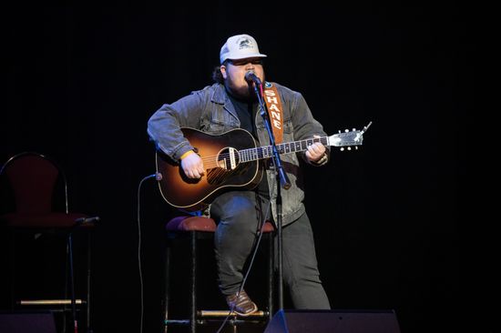 Shane Profitt Performing 995 Wycds Ten Editorial Stock Photo - Stock ...