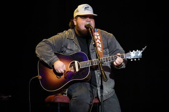 Shane Profitt Performing 995 Wycds Ten Editorial Stock Photo - Stock ...