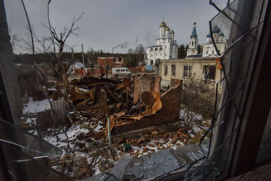 Destroyed Russian Tank Sits Amid Rubble Editorial Stock Photo - Stock ...