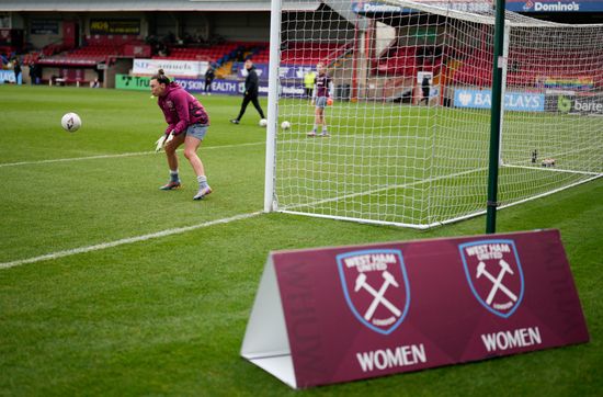 Goalkeeper Mackenzie Arnold West Ham United Editorial Stock Photo ...