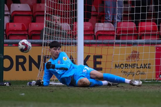 Crewe Alexandra Goalkeeper James Beadle 31 Editorial Stock Photo ...