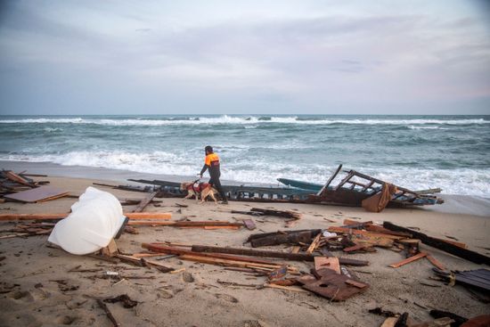 Debris Wash Ashore Following Shipwreck Beach Editorial Stock Photo ...