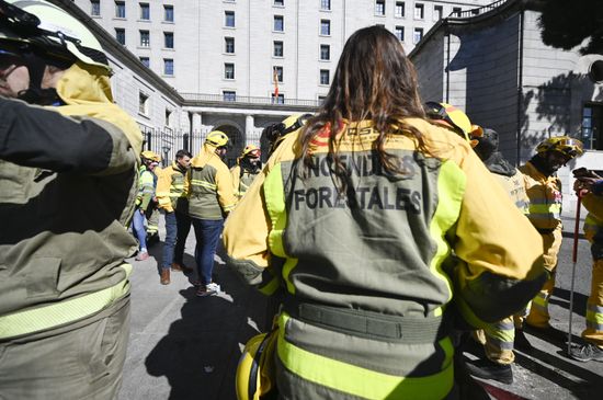 Chronicle Protest By Forest Firefighters Ministry Editorial Stock Photo ...