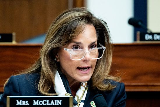 Us Representative Lisa Mcclain Rmi Speaking Editorial Stock Photo ...