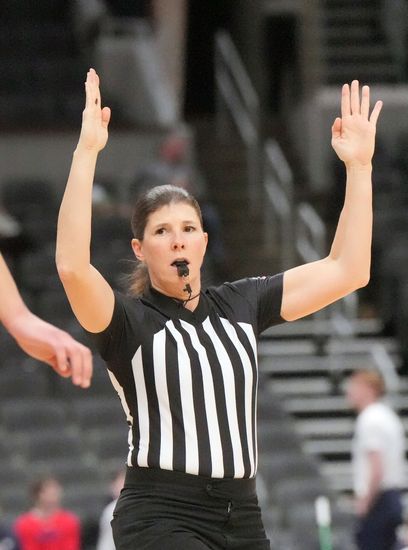Referee Amy Bonner Signals Three Point Editorial Stock Photo - Stock ...