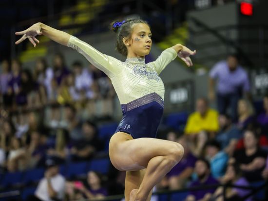 George Washingtons Sarah Zois Competes On Editorial Stock Photo - Stock ...