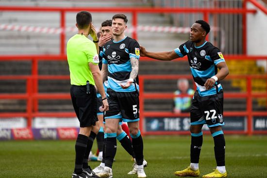 Declan Bourne Referee Wants Speak Oliver Editorial Stock Photo - Stock ...