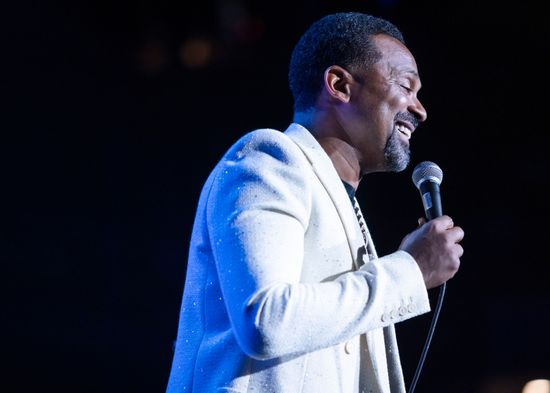 Host Comedian Mike Epps Performs Onstage Editorial Stock Photo - Stock ...