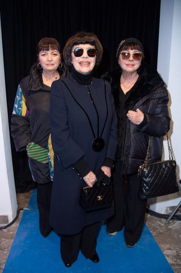 Mireille Mathieu Her Sisters Christiane Mathieu Editorial Stock Photo ...