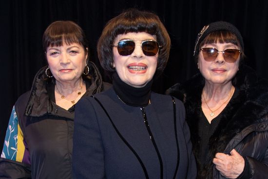 Mireille Mathieu Her Sisters Christiane Mathieu Editorial Stock Photo ...
