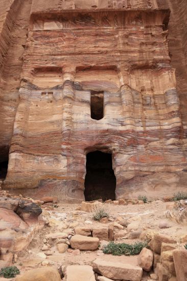 Urn Tomb Abandoned City Petra Albatra Editorial Stock Photo - Stock ...