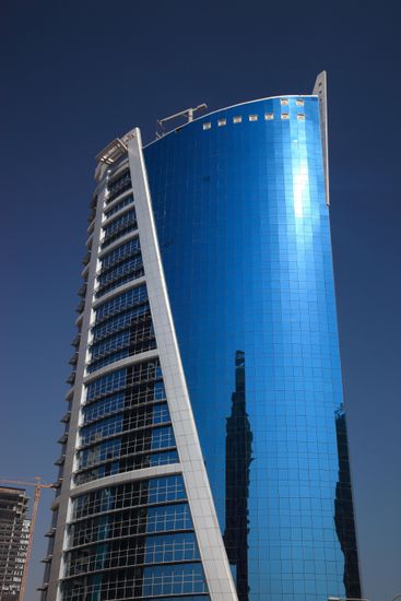 Moevenpick Tower Doha Al Fardan Tower Editorial Stock Photo - Stock ...