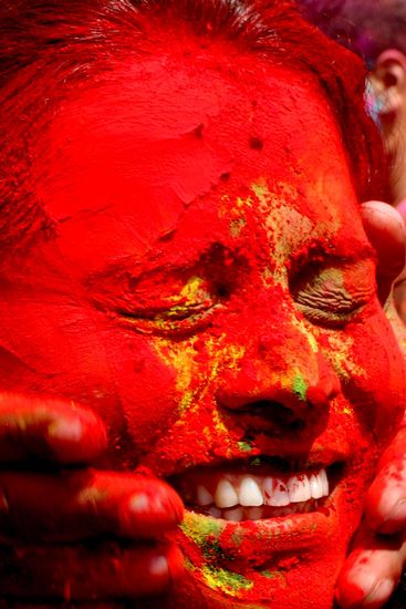 People Smearing Each Other Colors Singing Editorial Stock Photo - Stock ...