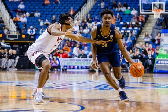 Virginia Tech Hokies Guard Mj Collins Editorial Stock Photo - Stock ...