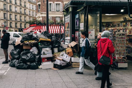 On Fifth Day Garbage Collectors Strike Editorial Stock Photo - Stock ...