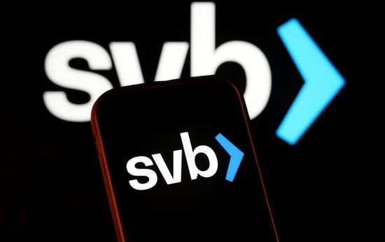 Silicon Valley Bank Svb Logo Seen - Foto de stock de contenido ...