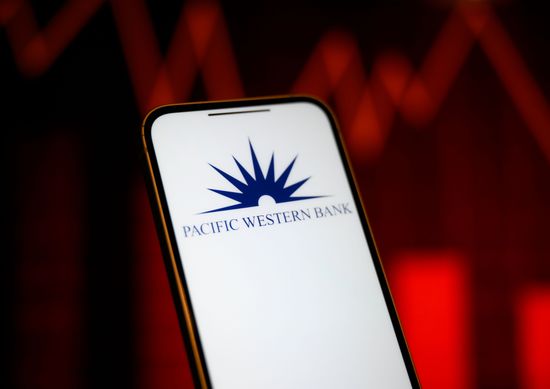 Pacific Western Bank Logo Seen This Editorial Stock Photo - Stock Image ...