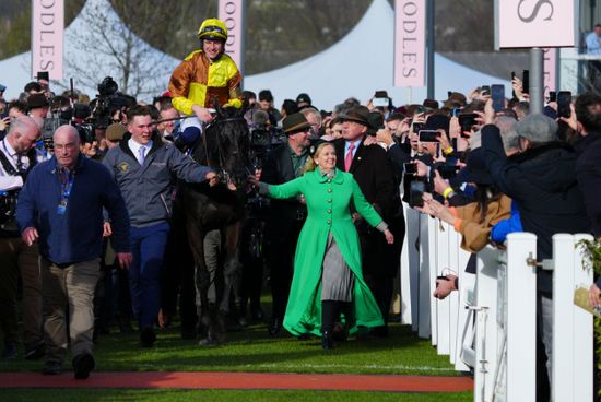 Audrey Turley Leads Galopin Des Champs Editorial Stock Photo - Stock ...