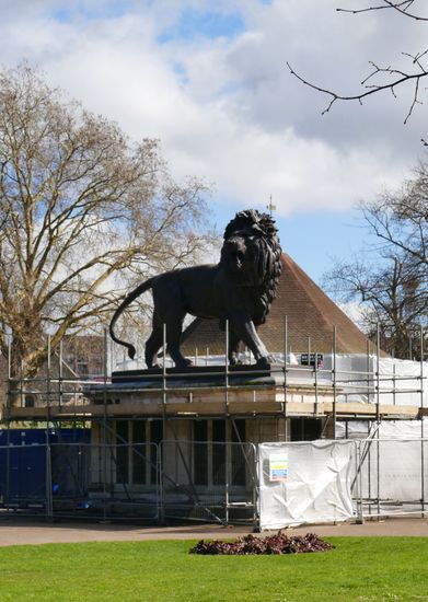 Maiwand Lion Forbury Gardens Maiwand Lion Editorial Stock Photo - Stock ...