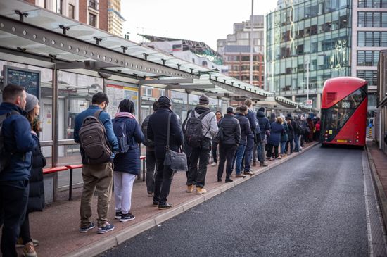 Large Queues Buses Form Victoria Station Editorial Stock Photo - Stock ...