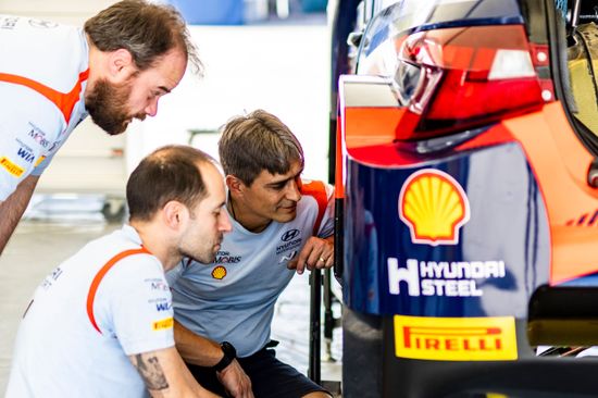 Mecaniciens Mechanics During Rally Guanajuato Mexico Editorial Stock ...