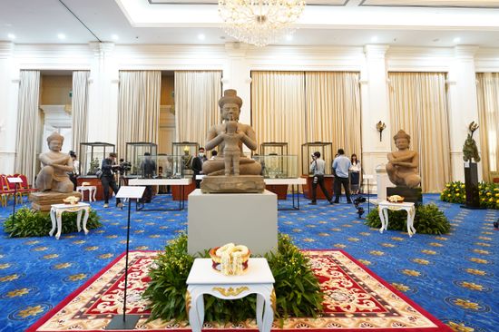 Khmer Ancient Statues On Display Peace Editorial Stock Photo - Stock ...