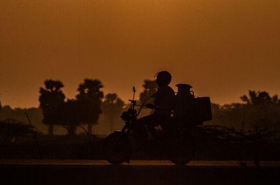 Man Rides His Motorcycle Sunrise Mannar Editorial Stock Photo - Stock ...