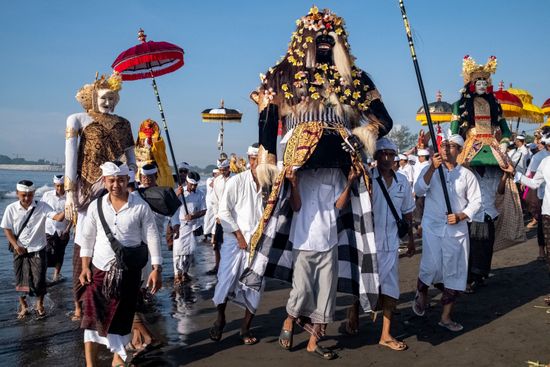 Balinese Hindu People Carry Pratima Symbol Editorial Stock Photo ...