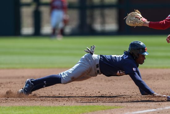 Auburn Base Runner Chris Stanfield 3 Editorial Stock Photo - Stock ...