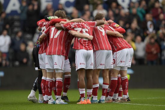 Bristol City Team Huddle Editorial Stock Photo - Stock Image | Shutterstock